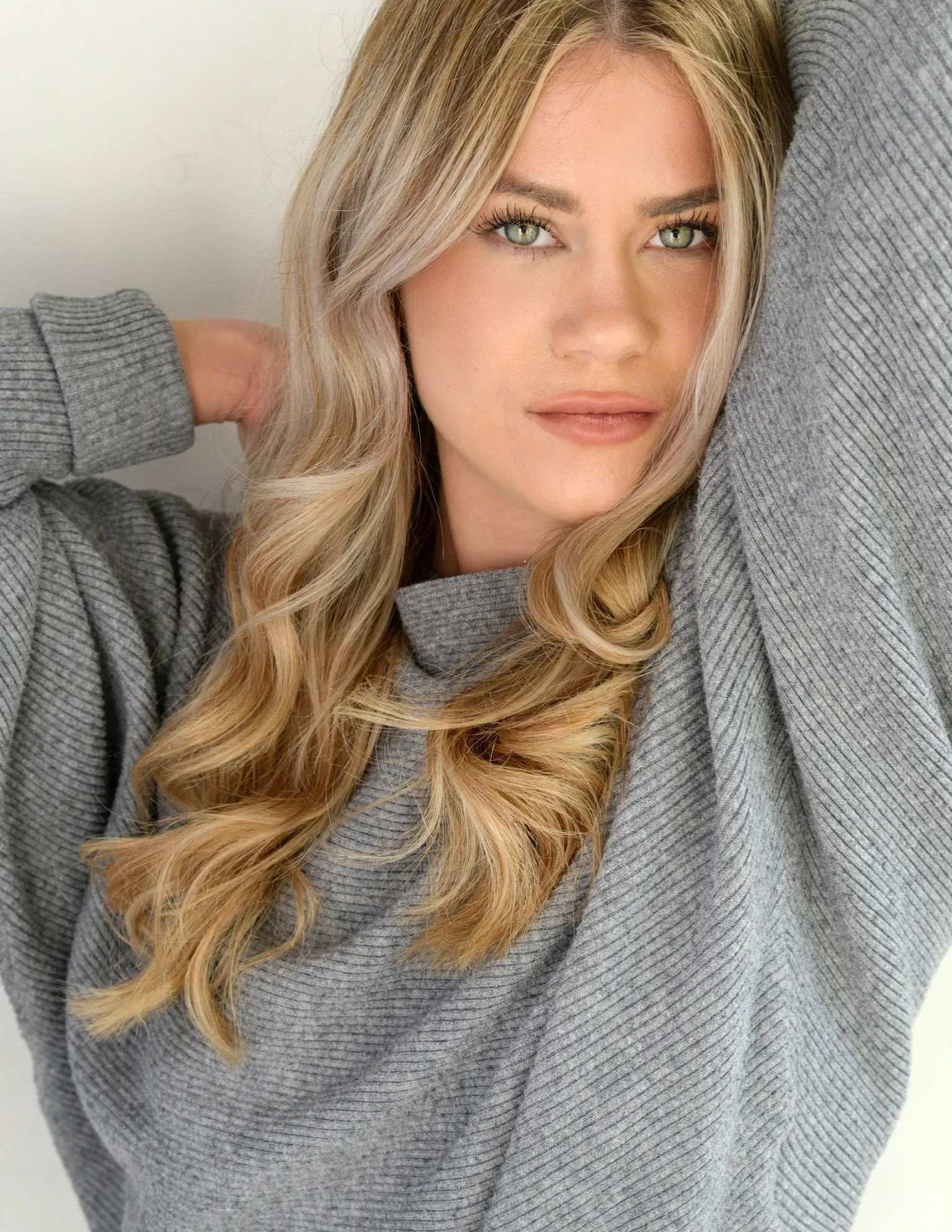 Taylor @ MAXIM Cover Girl