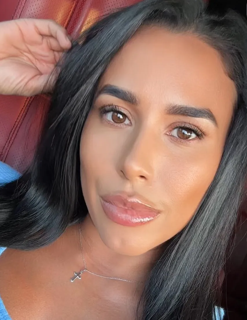 Bella @ MAXIM Cover Girl