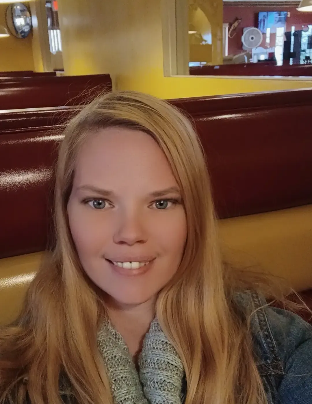 Robin @ MAXIM Cover Girl