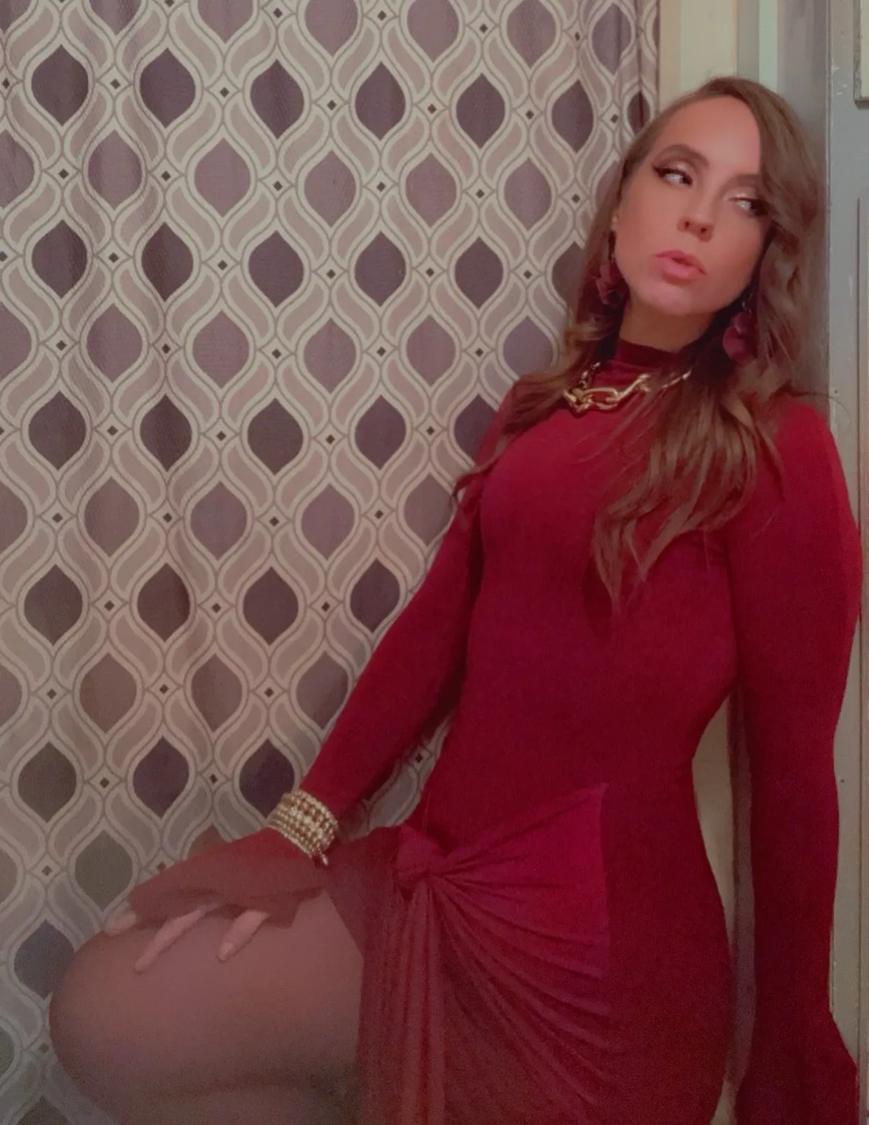 Wishypoo Maxim Cover Girl