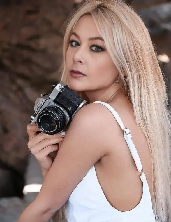 Jessi Donovan Maxim Cover Girl